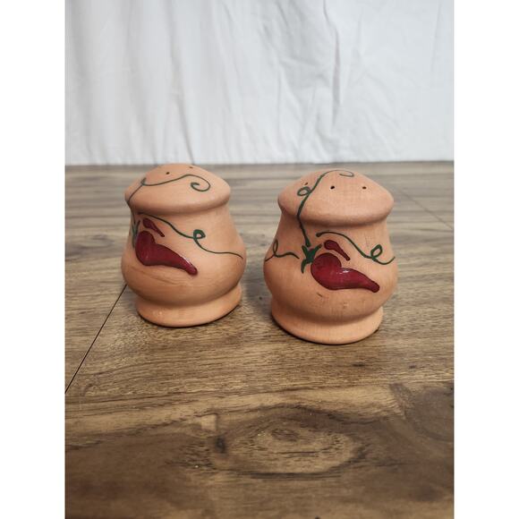 Unbranded | Kitchen | Vintage Terra Cotta Chile Pepper Salt And Pepper ...